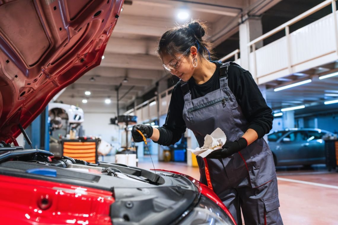 The Ultimate Automotive Shop Equipment Guide (2025)
