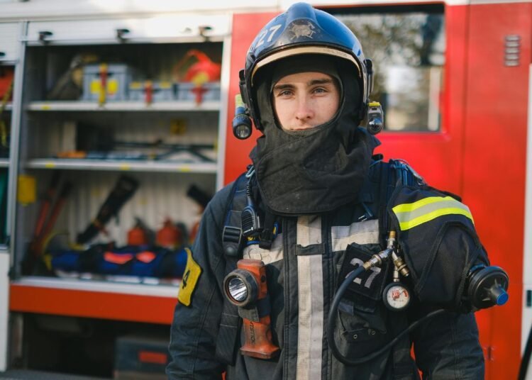 The Ultimate Firefighter Gear Guide (2025): From Helmet to Boots